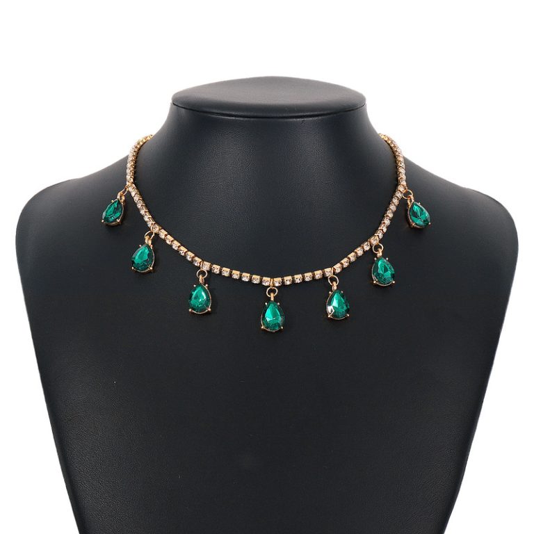 Luxury Retro Baroque Geometric Water Drop Necklace | Preeti
